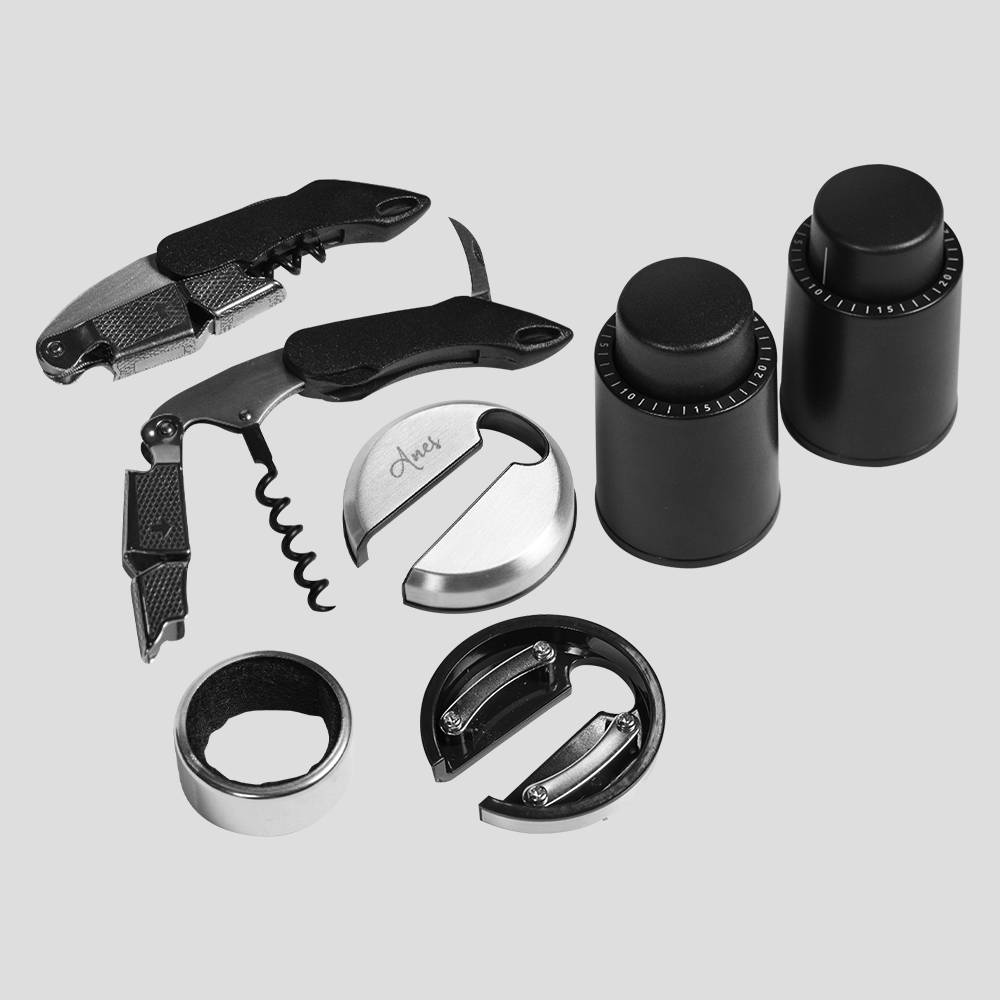 Accessories Bundle – 8 Pieces – VinGardeValise